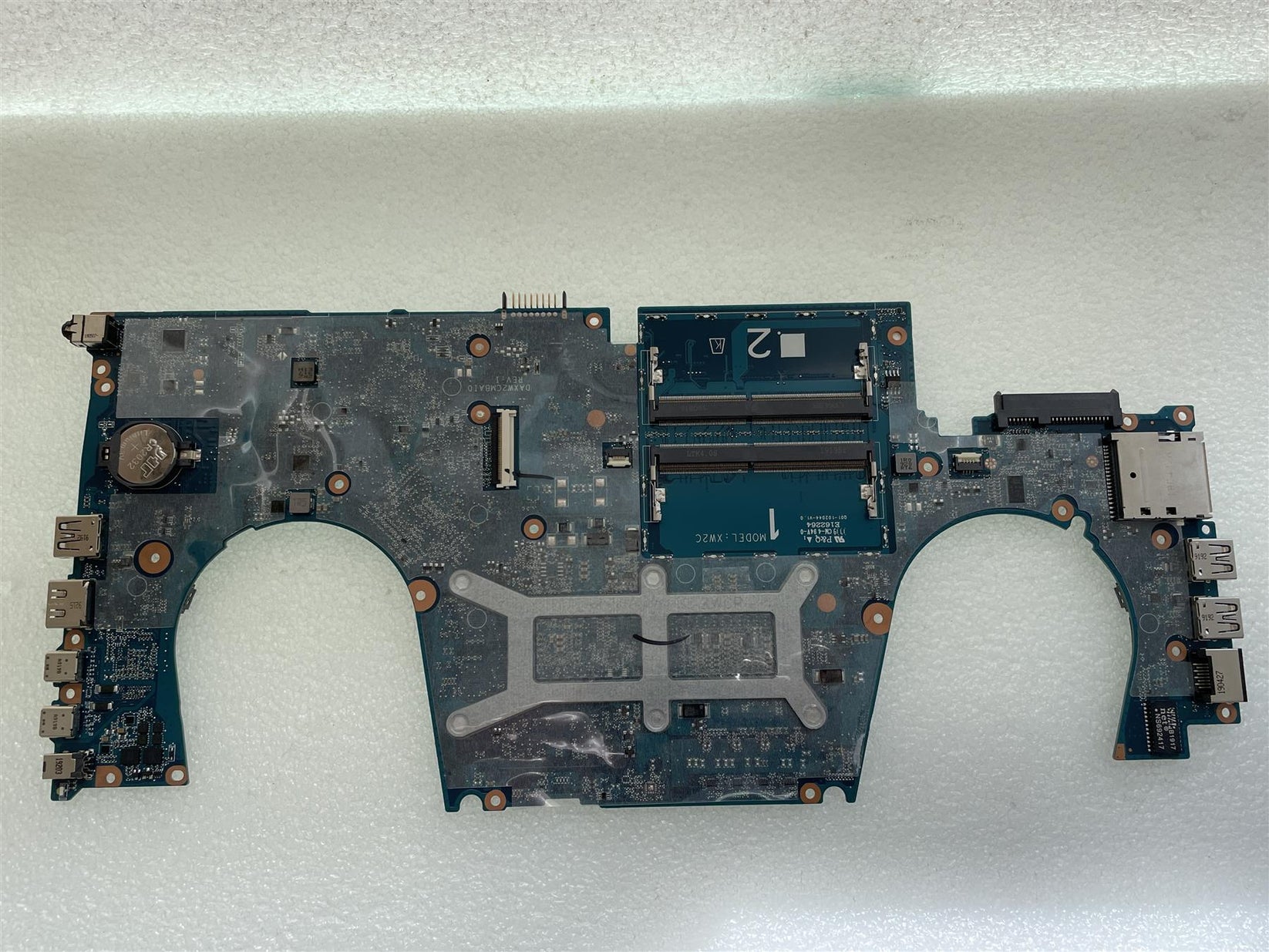 HP ZBook 15 G5 L48458-601 Intel Core i9-8950HK CPU AMD WX 4150 4GB Mot