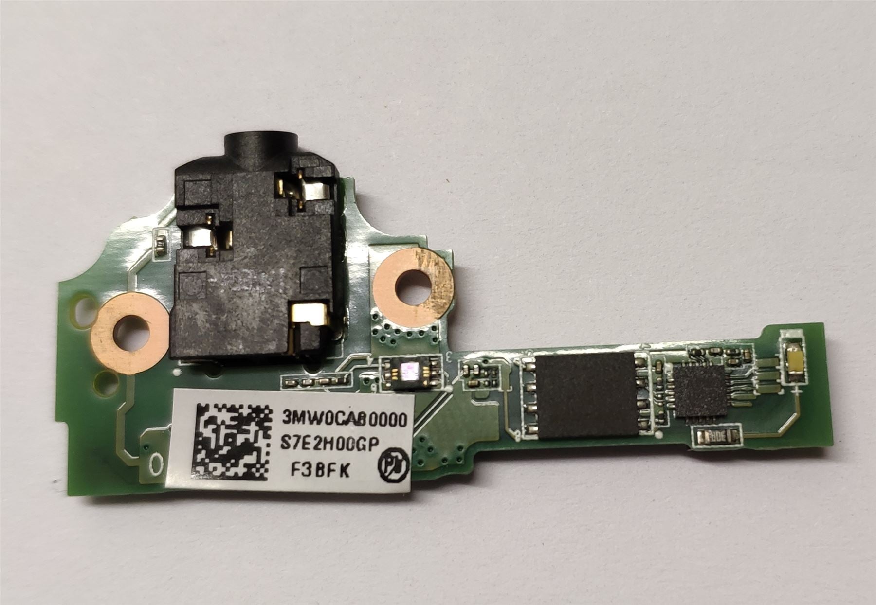 HP Pro Tablet 608 Z8500 Z8550 Headphone Audio Socket Port Board DA0W0C